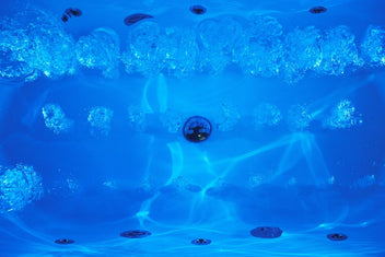 Luxury Freestanding Tubs & Hot Tubs with Modern Design in the USA ...